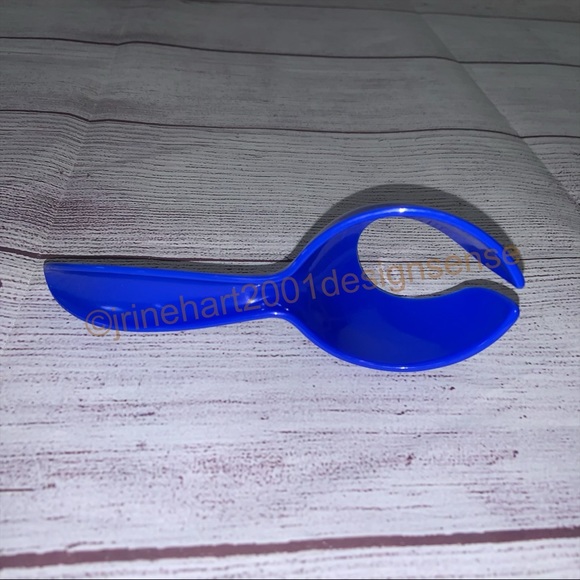 Tupperware | Kitchen | New Tupperware Egg Scoop Spoon Lifter 334 Blue ...